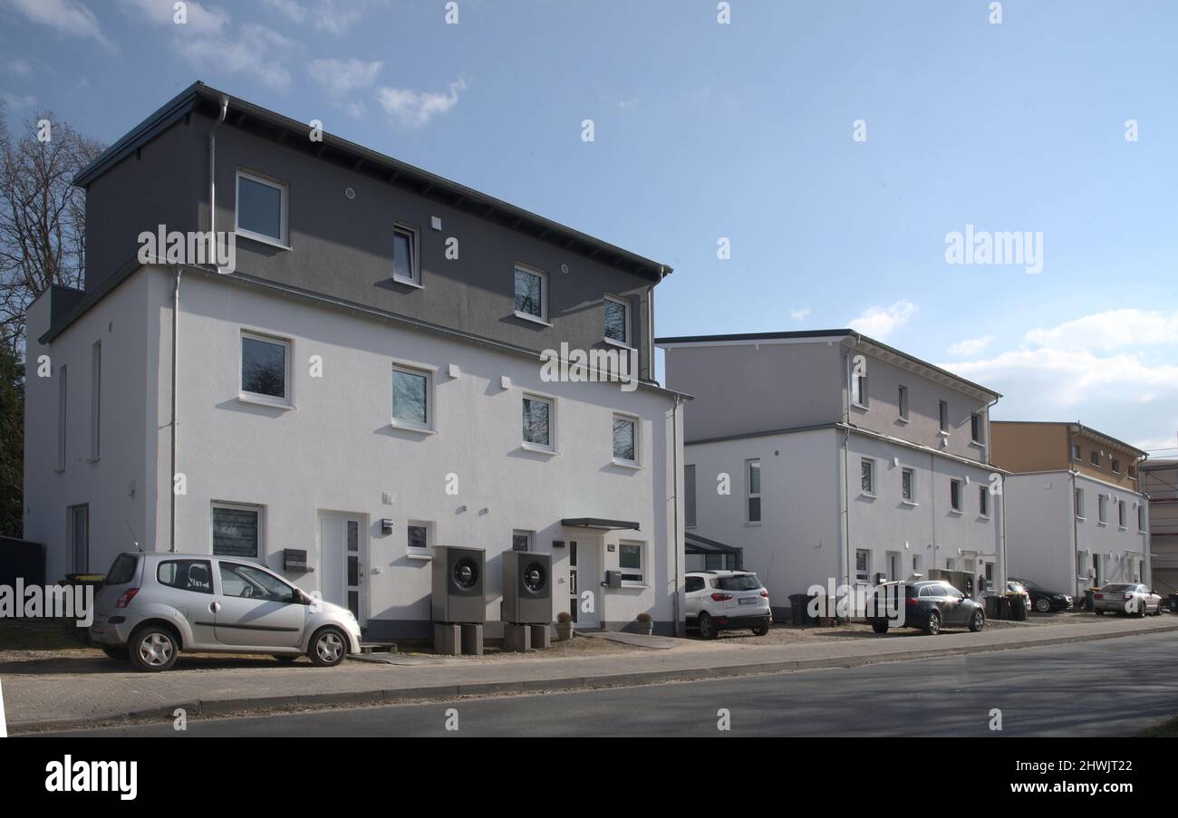 new modern housing in residential area Stock Photo - Alamy