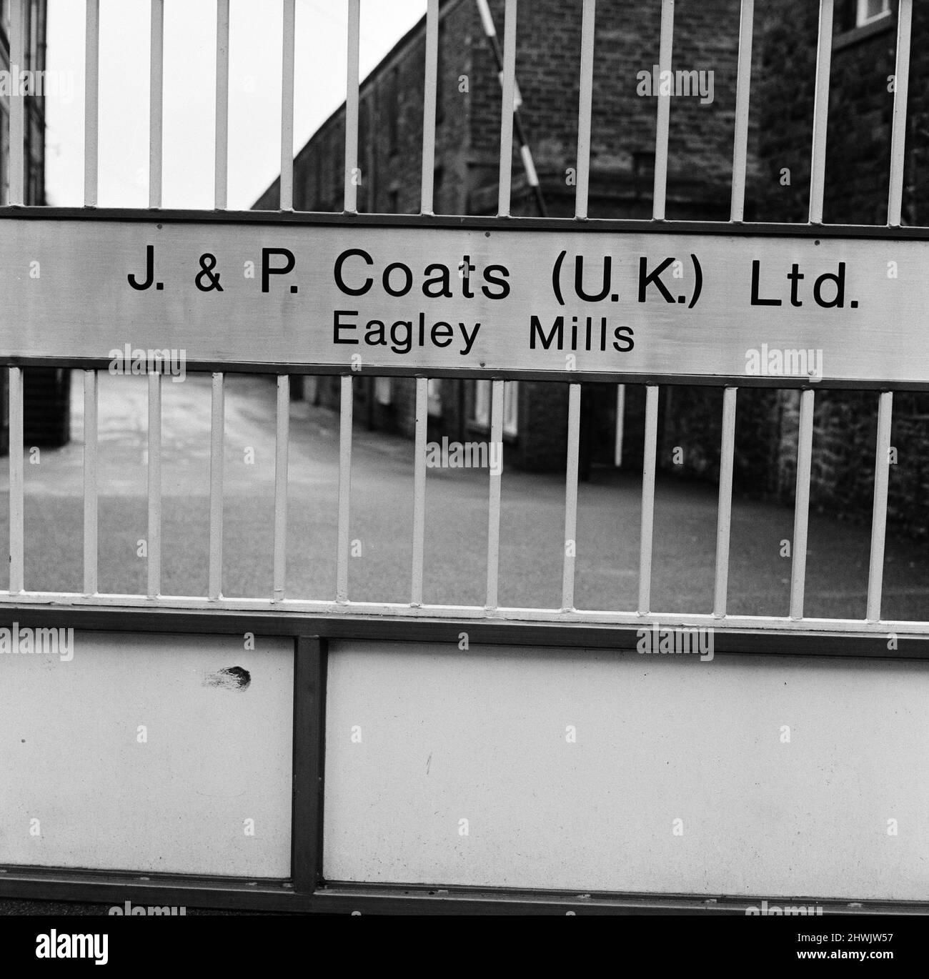 Coats cotton hi-res stock photography and images - Alamy