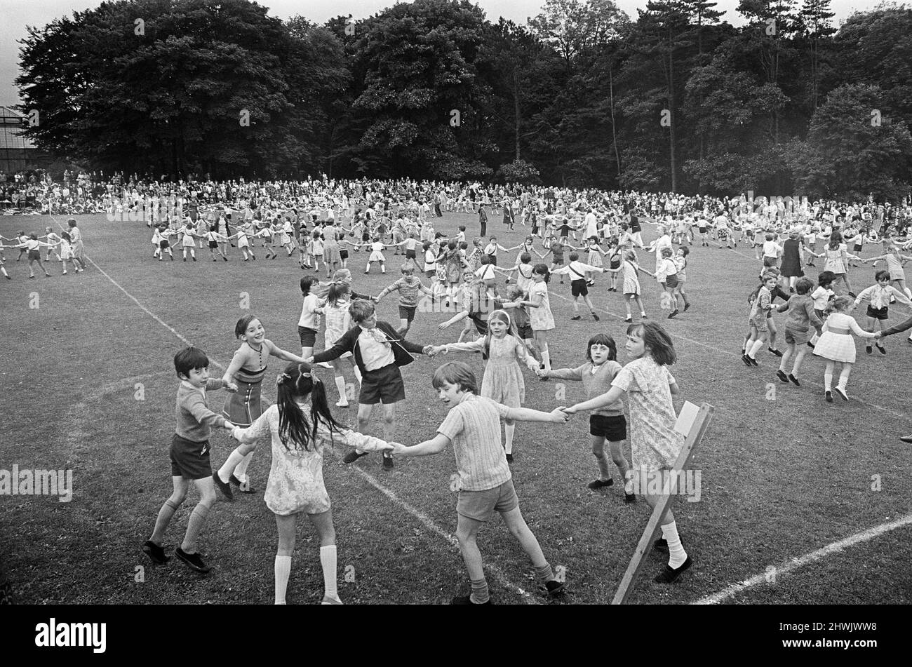 Children country dancing in Teesside. 1973 Stock Photo - Alamy