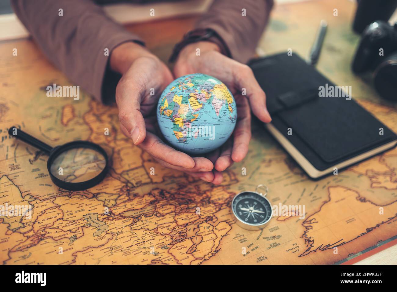 Compass on india map hi-res stock photography and images - Alamy