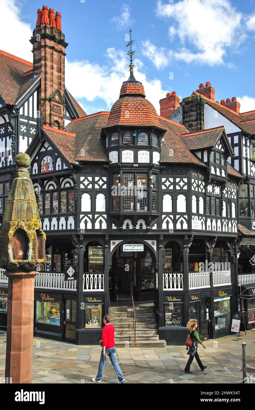 Chester rows medieval hi-res stock photography and images - Alamy