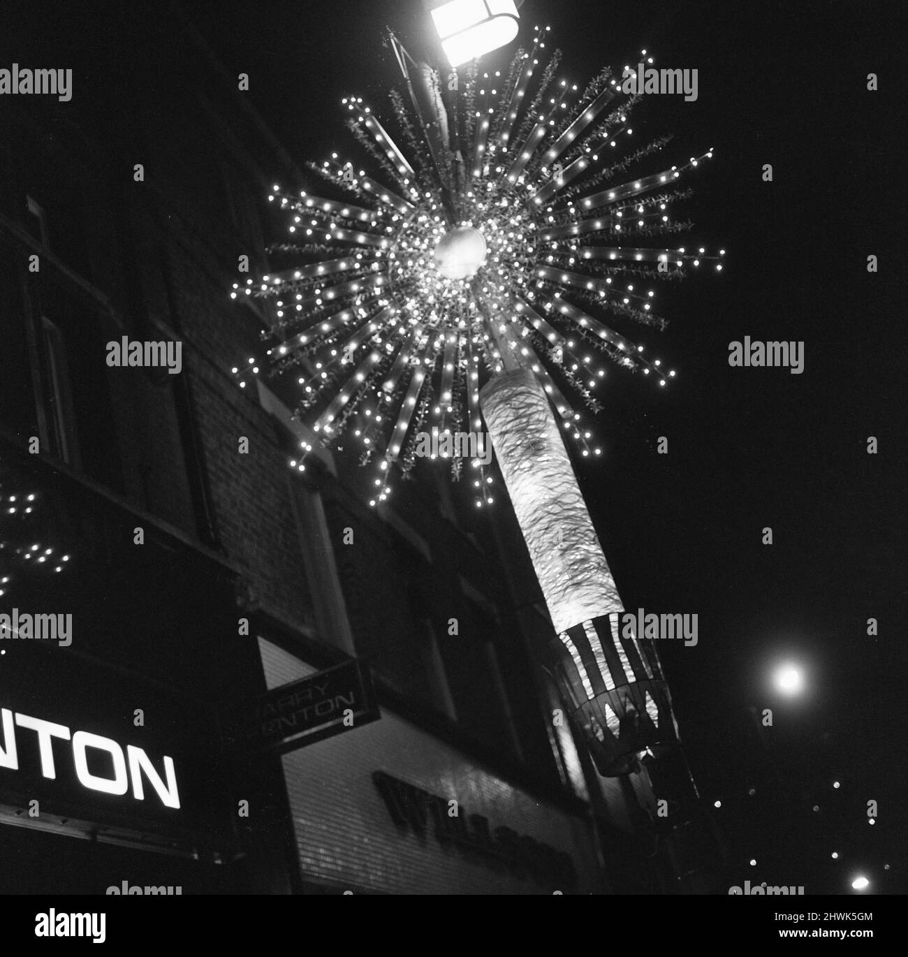 Reading christmas street lights hi-res stock photography and images - Alamy