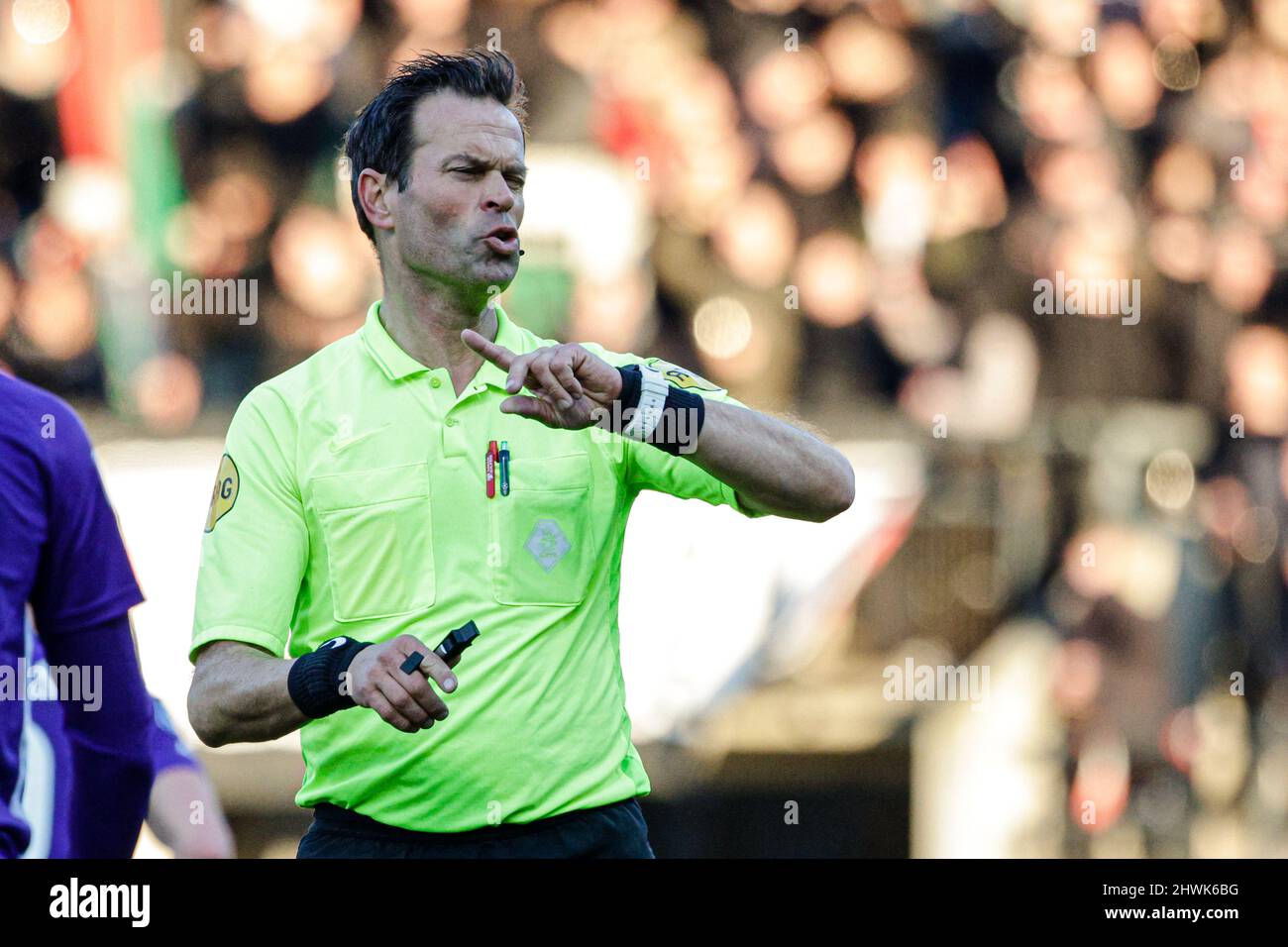NIJMEGEN, NETHERLANDS - MARCH 6: Referee Bas Nijhuis during the Dutch ...