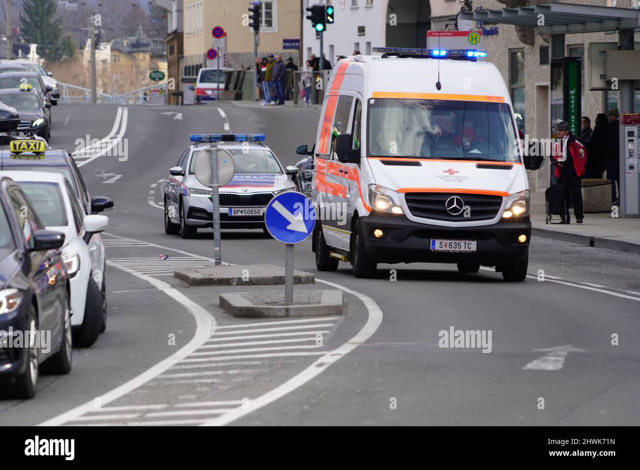 Police car ambulance hi-res stock photography and images - Alamy