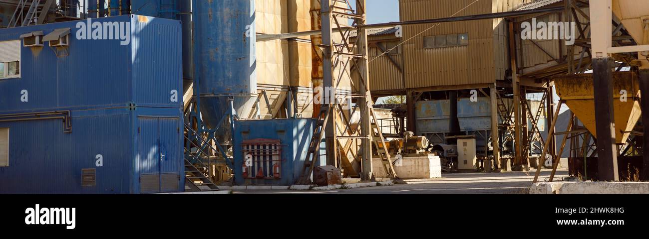 Factory with industrial buildings and heavy equipment Stock Photo - Alamy