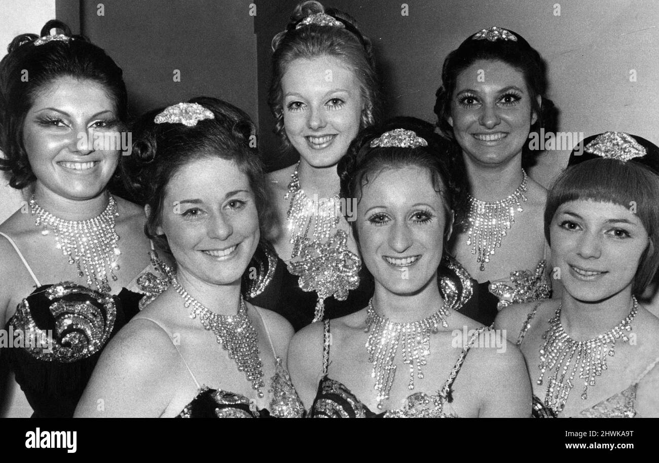 Birmingham Press Club Ball, 26th November 1971. The Viva dancers who ...