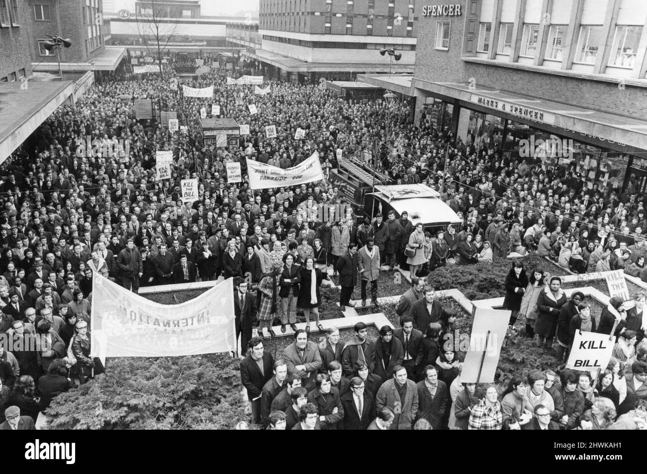 Conservative party strikes Black and White Stock Photos & Images - Alamy