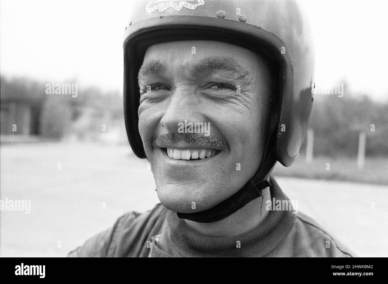 Singed eyebrows hi-res stock photography and images - Alamy