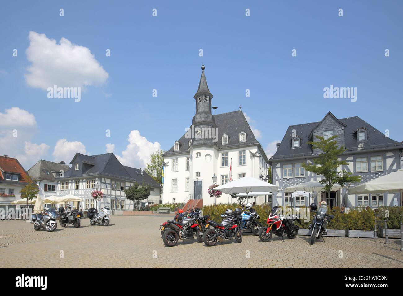 Old Market Square with Baroque Huguenot Church, built 1700-1705, in ...