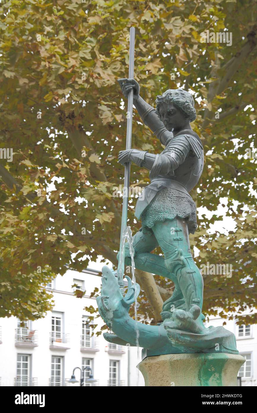 St george and the dragon fountain hi-res stock photography and images ...