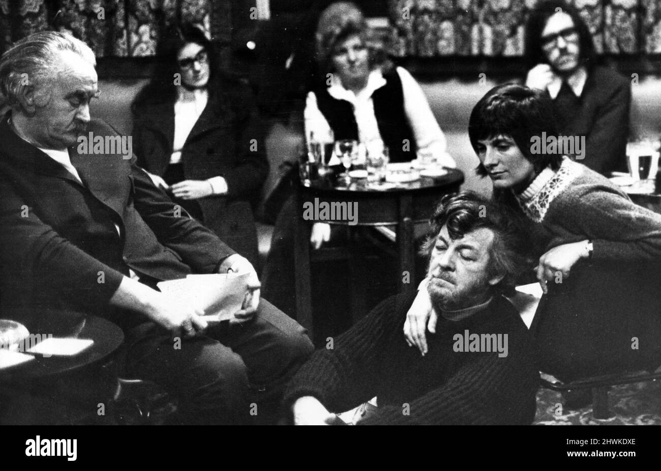 Reciting notes hi-res stock photography and images - Alamy