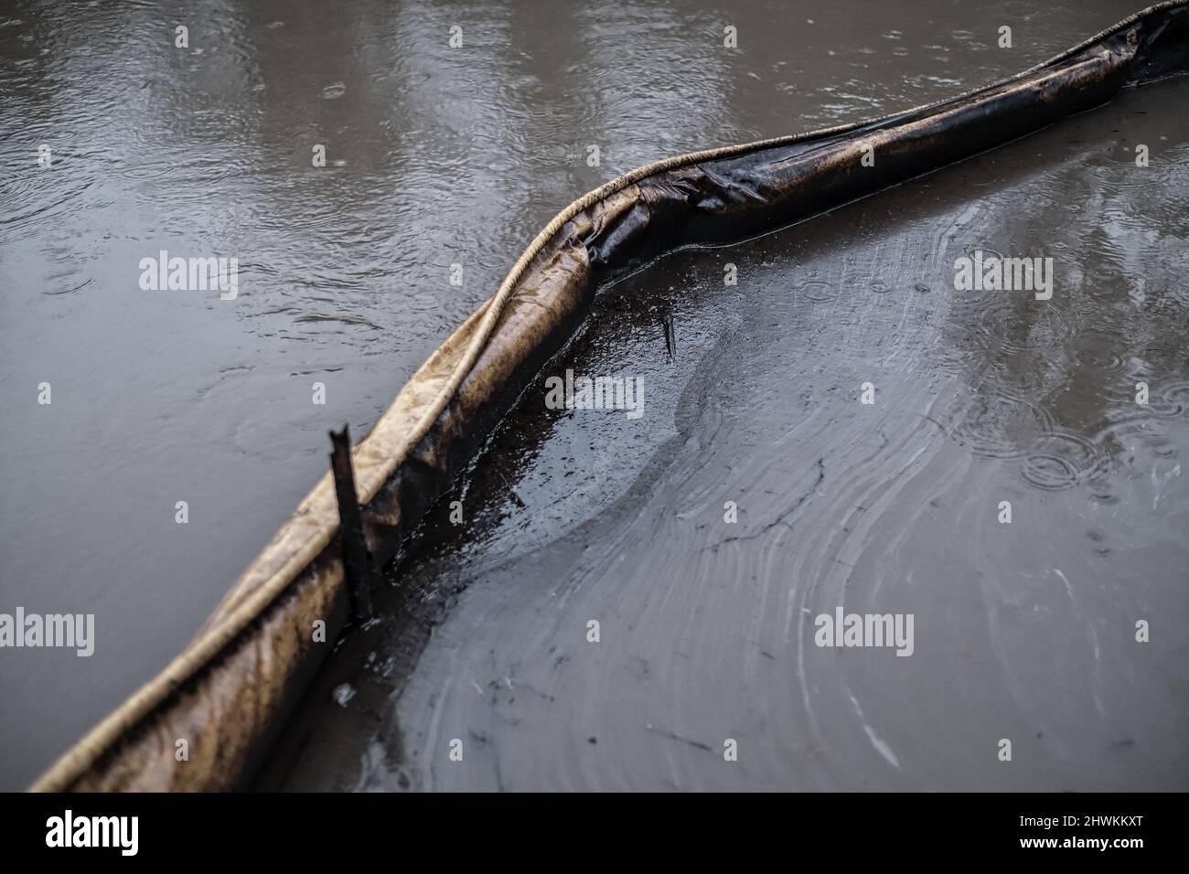 Oil, crude oil, pollution, Ecuador, Texaco, Chevron, sick people ...