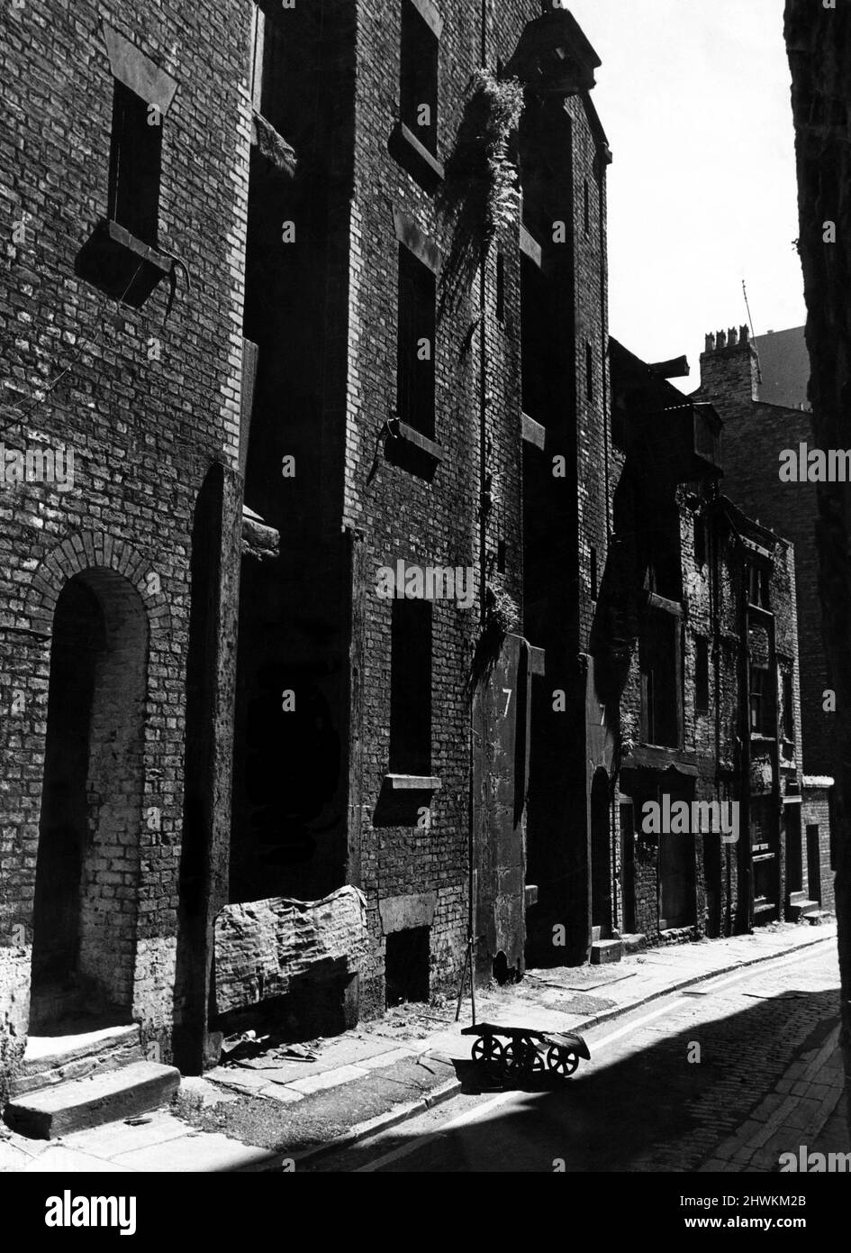 Litherland alley hi-res stock photography and images - Alamy