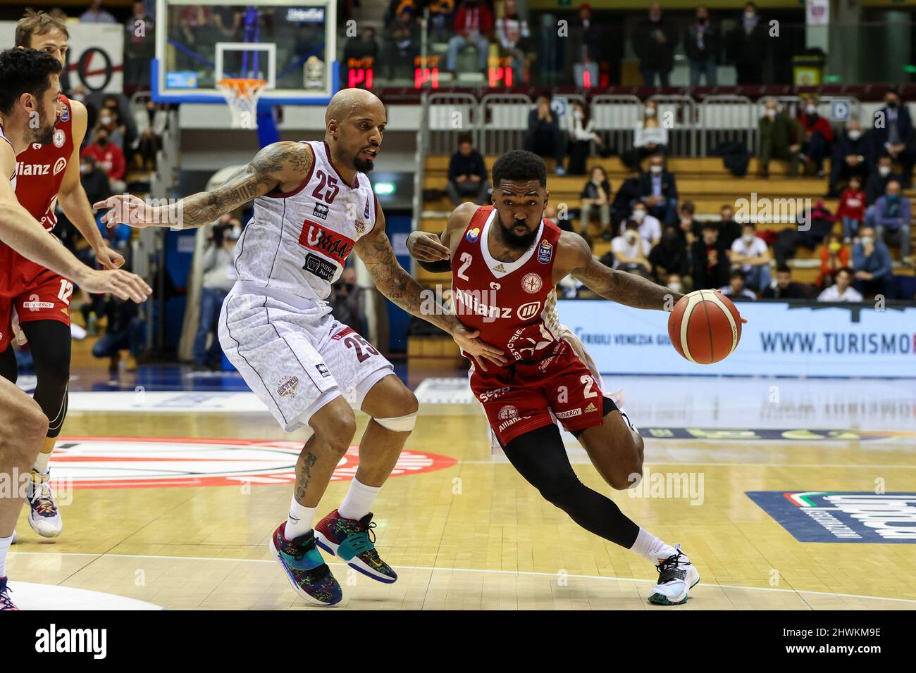 Allianz Dome, Trieste, Italy, March 06, 2022, Richard Davis Jr. Corey ...