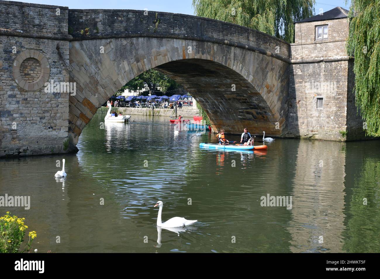 River Thames Walk, Lechlade, Gloucestershire, Cotswolds, England, UK ...