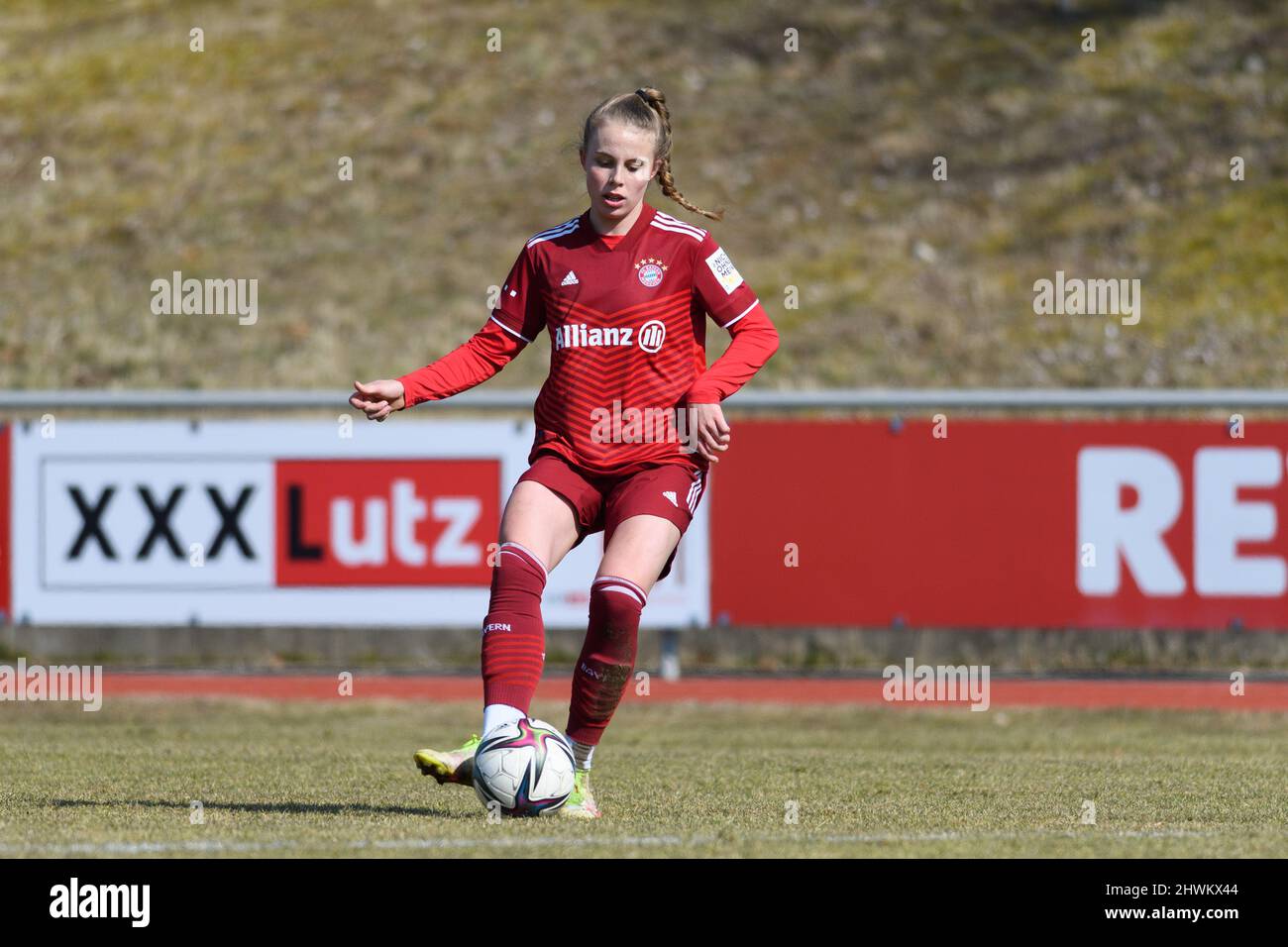 Laura gloning hi-res stock photography and images - Alamy