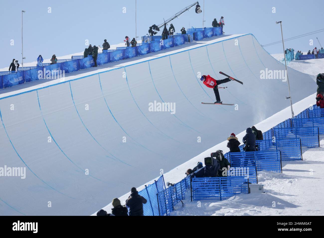 Zhangjikou, China. 18.02.22. China's Eileen Gu in the Beijing 2022 ...