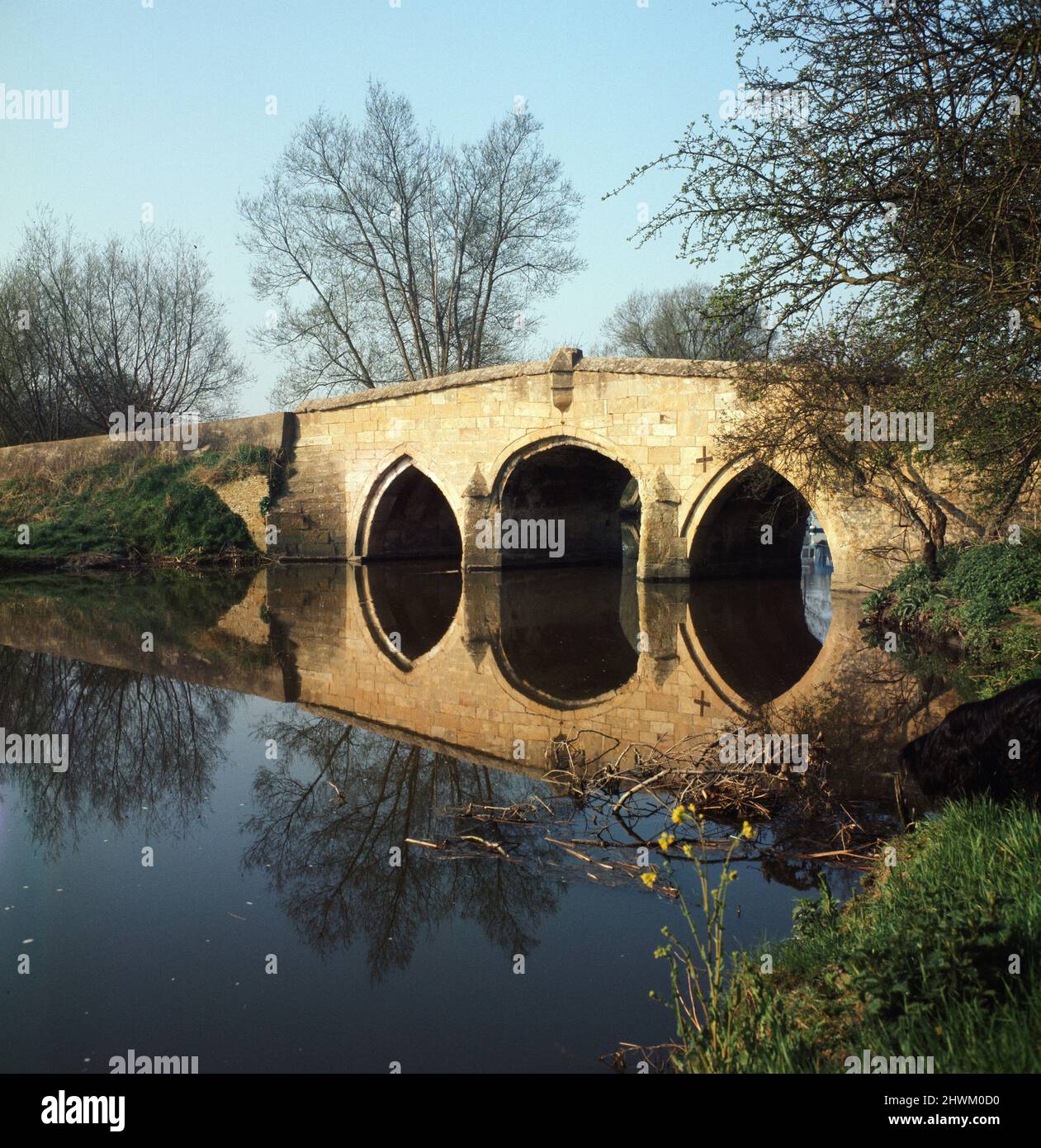 Radcot Bridge, Berkshire. 1973 Stock Photo - Alamy