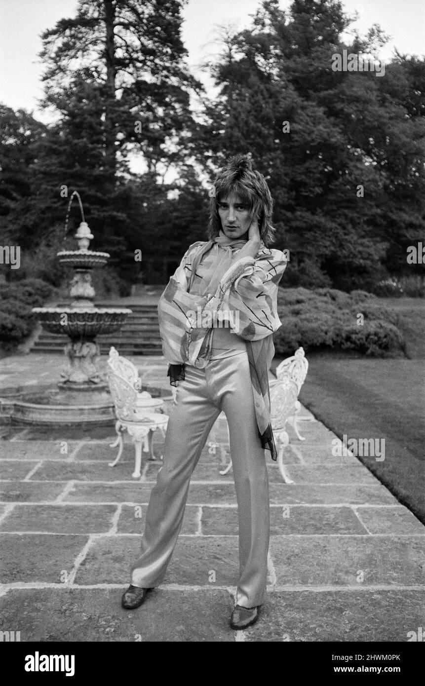 Rod stewart home windsor hi-res stock photography and images - Alamy