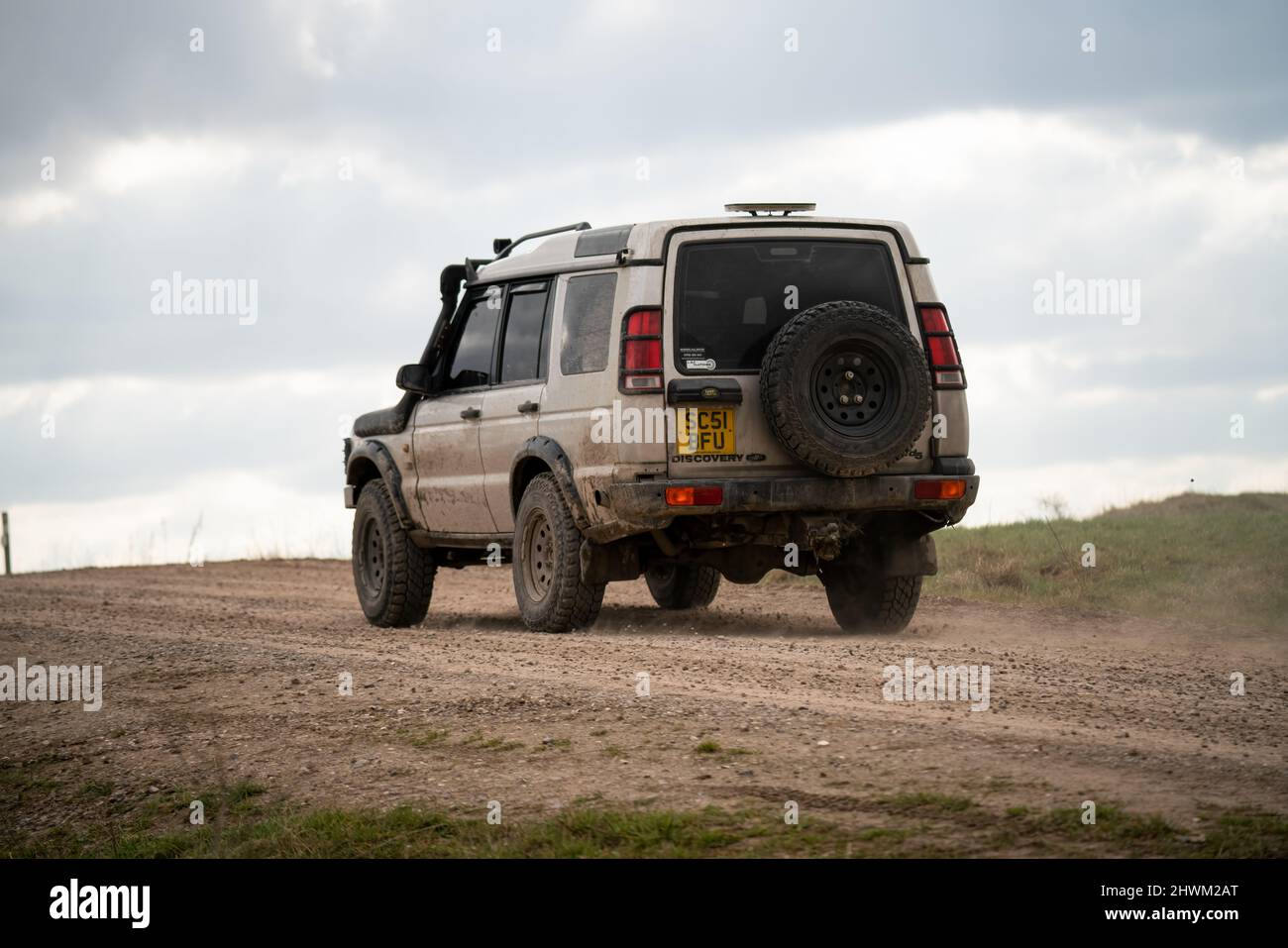 4x4 land rover discovery series II off roading, driving an unmade stone ...