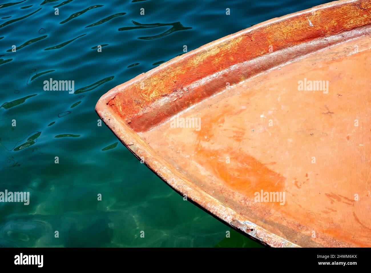 Bow wave boat high angle view hi-res stock photography and images - Alamy