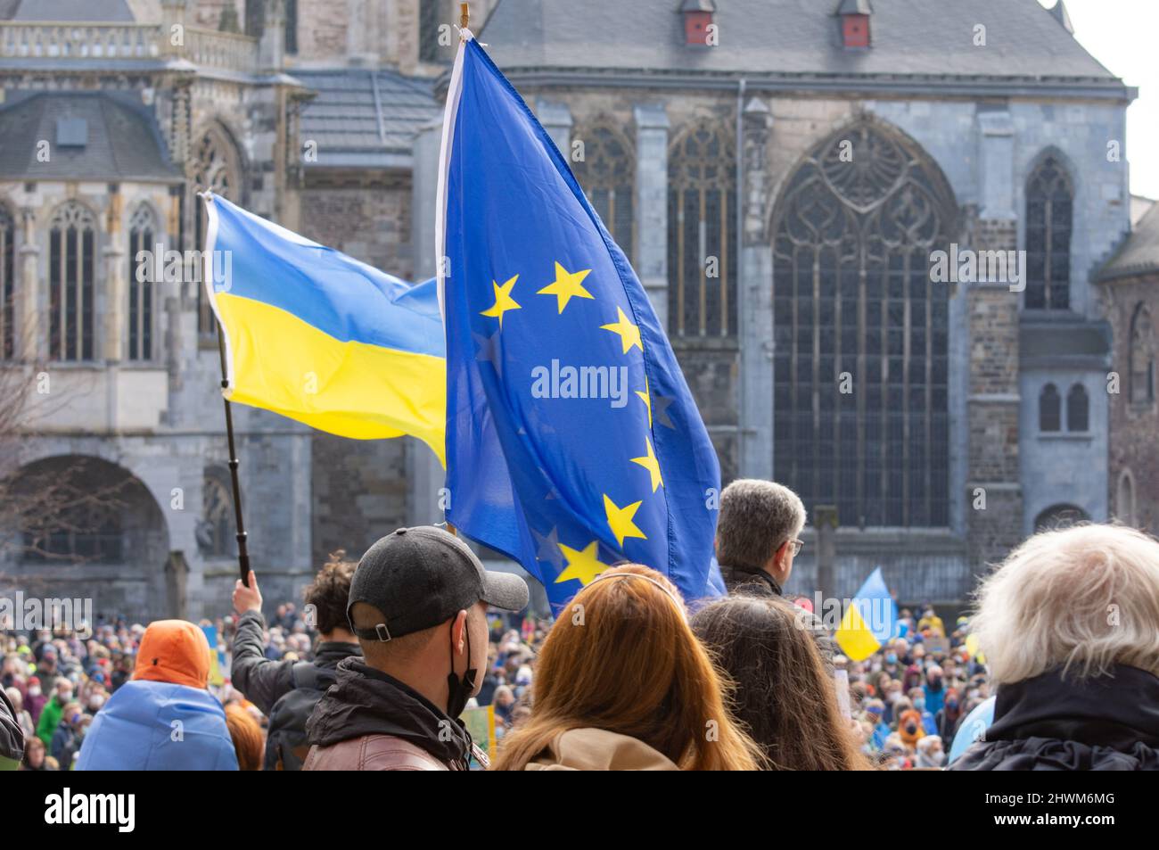 Aachen March 2022: Demonstration organized from Pulse of Europe. For ...