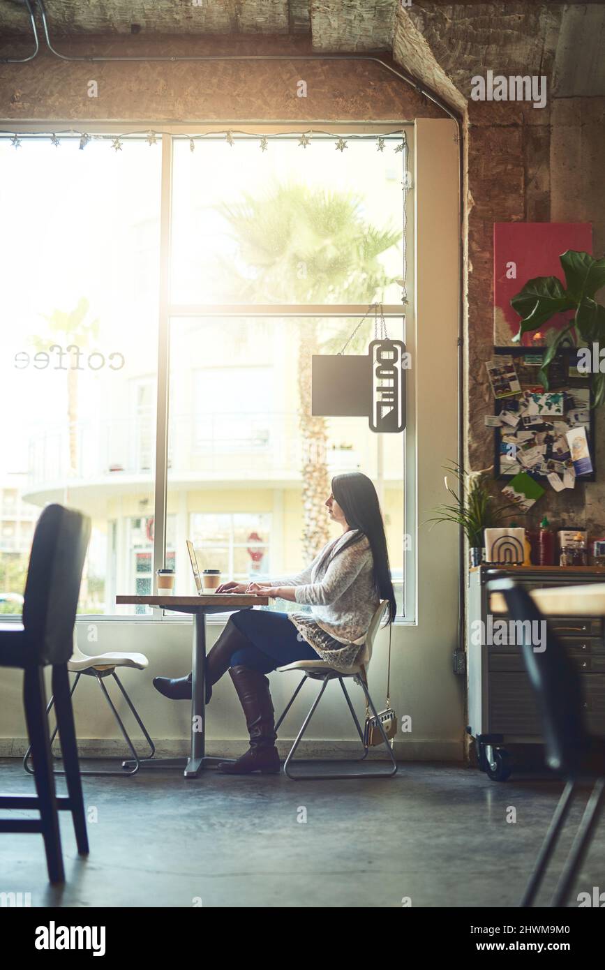 Customer woman bring laptop computer hi-res stock photography and ...