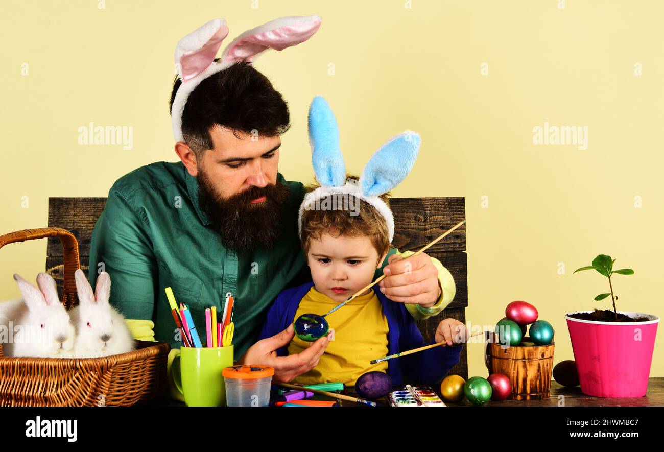 Easter bunny daddy hi-res stock photography and images - Alamy