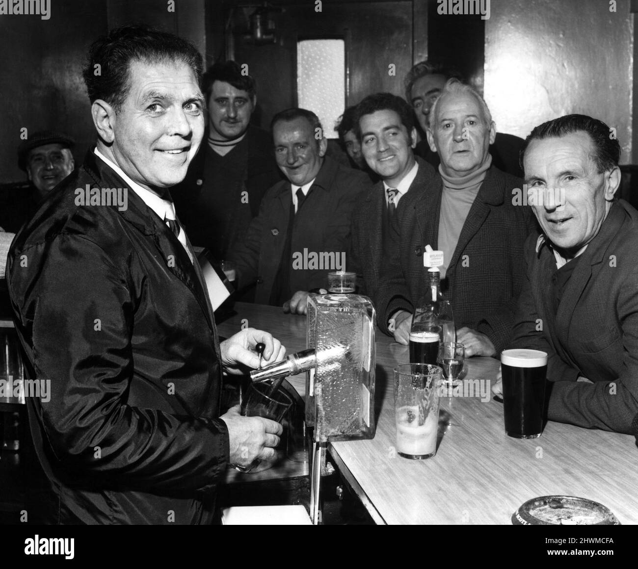 Springburn road glasgow hi-res stock photography and images - Alamy