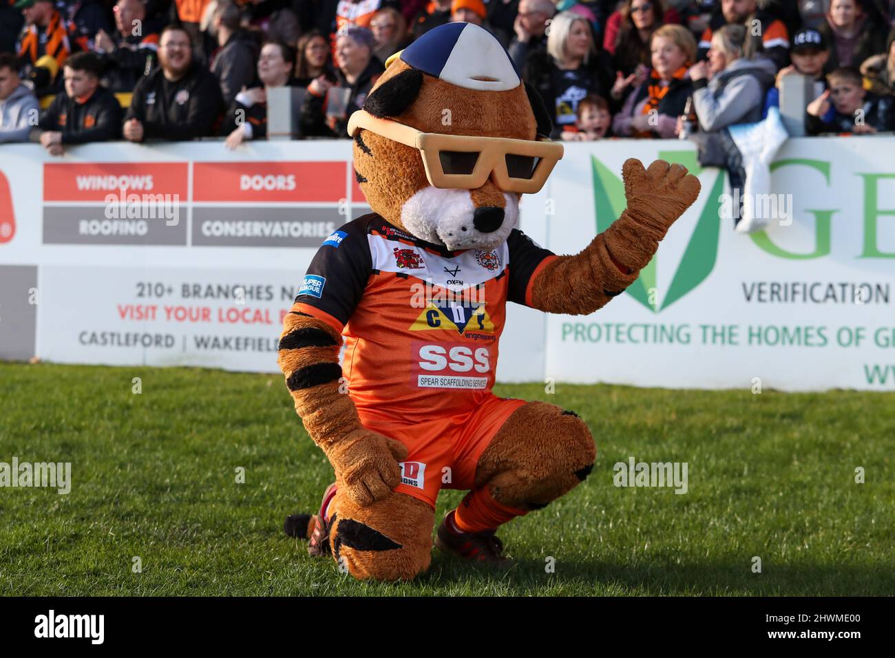 JT the Castleford Tigers mascot during the game Stock Photo - Alamy