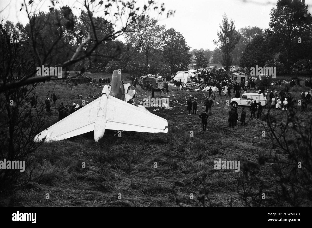 1970s plane crash hi-res stock photography and images - Alamy