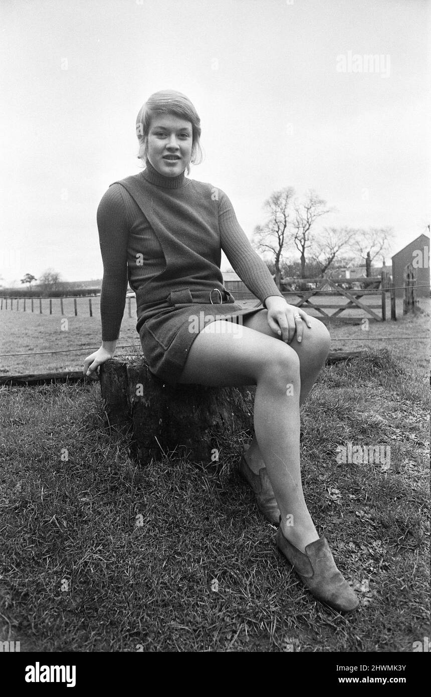 Rose Reilly, 16 from East Ayrshire Scotland, talented football player ...