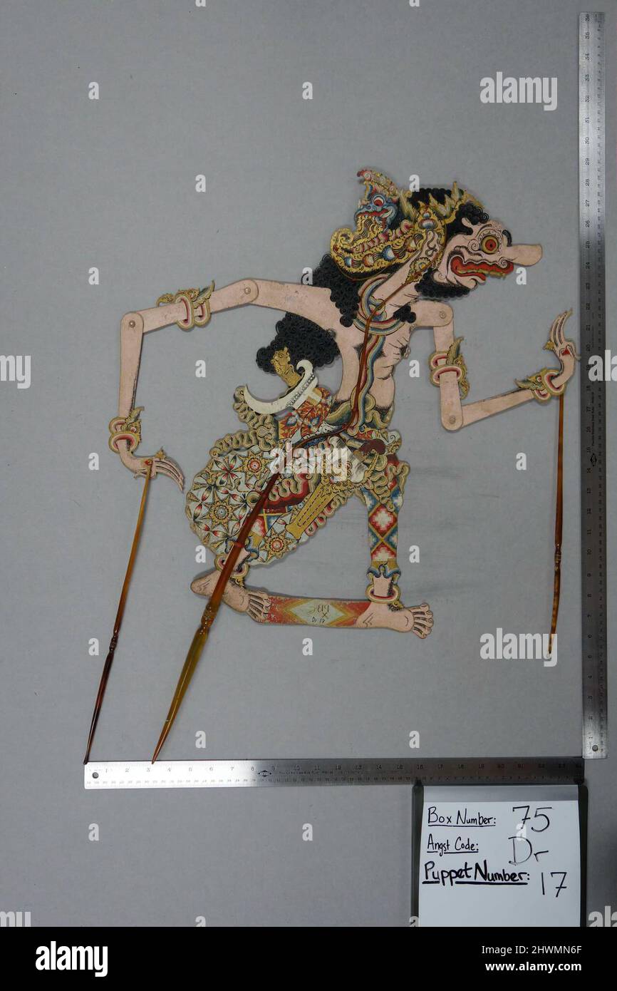Shadow Puppet (Wayang Kulit) of an unknown character, from the set Kyai Drajat Stock Photo - Alamy