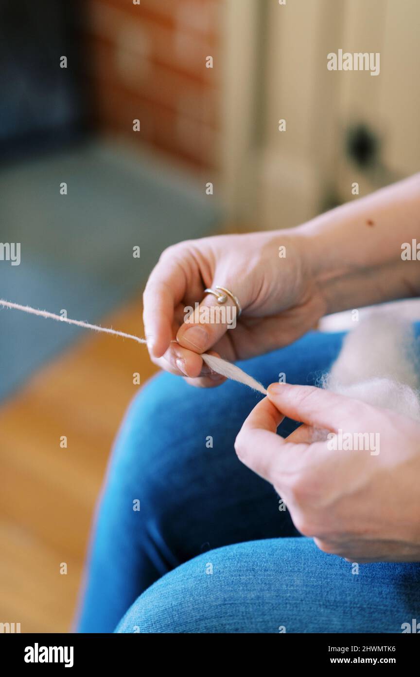 Woman wool hi-res stock photography and images - Alamy