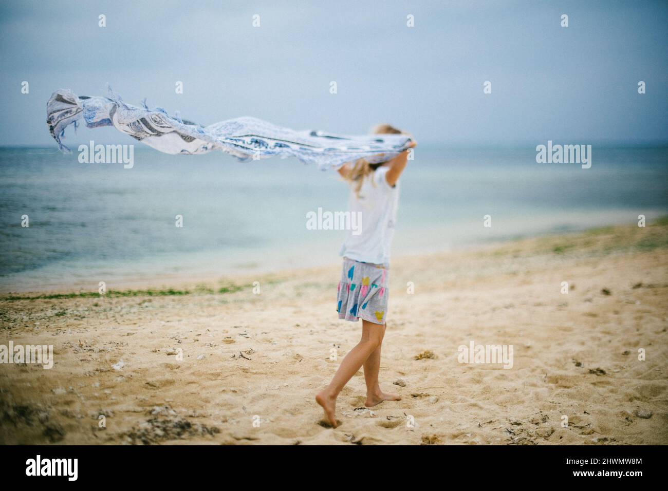 Summer scarf and ocean hi-res stock photography and images - Alamy