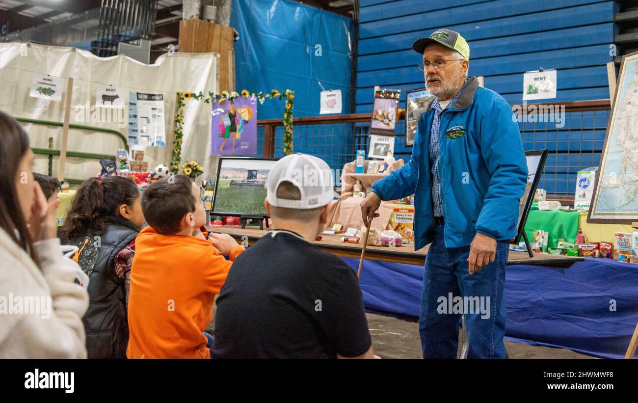 Oregon farm expo education Stock Photo - Alamy