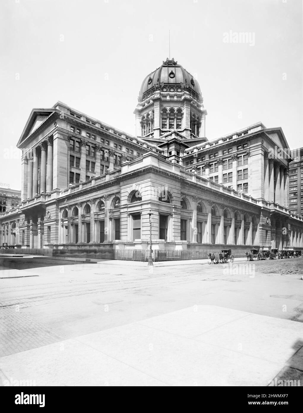 Federal Building and Post Office, corner of Jackson and Dearborn ...