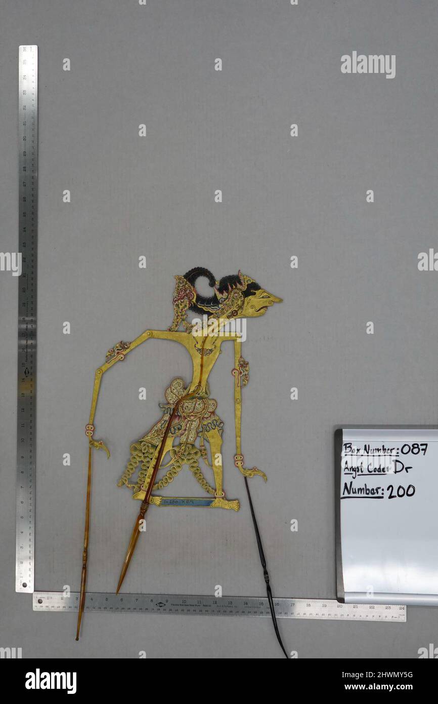 Shadow Puppet (Wayang Kulit) of Setyoko, from the set Kyai Drajat Stock Photo - Alamy