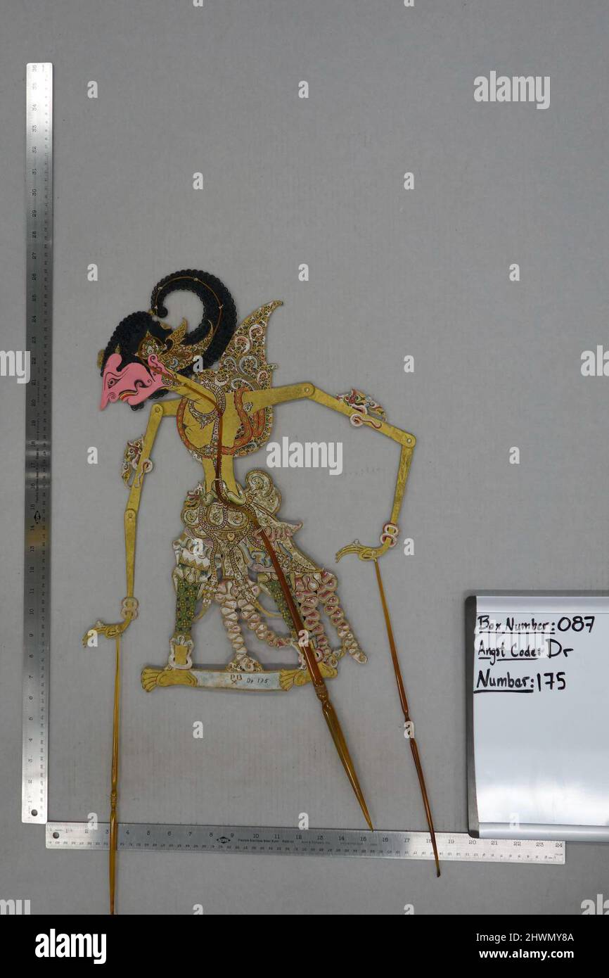 Shadow Puppet (Wayang Kulit) of Seto, from the set Kyai Drajat Stock Photo - Alamy