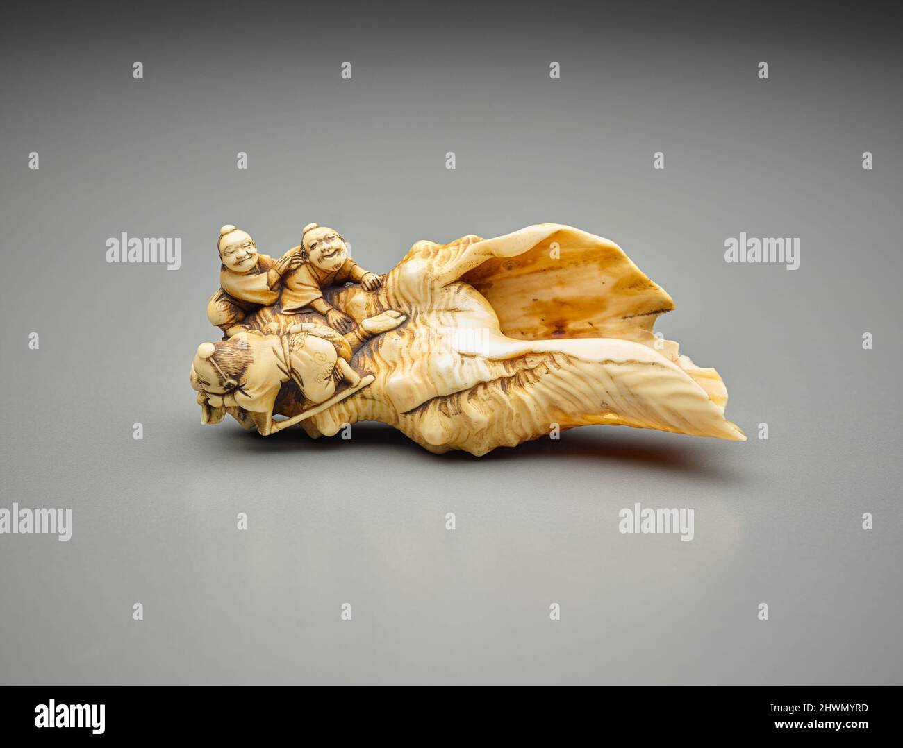 Yamabushi conch hi-res stock photography and images - Alamy