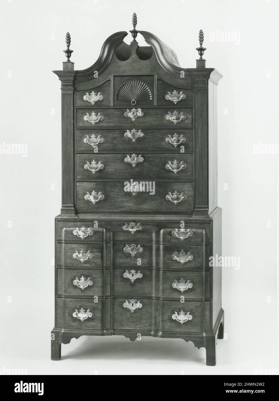 Chest furniture hi-res stock photography and images - Alamy