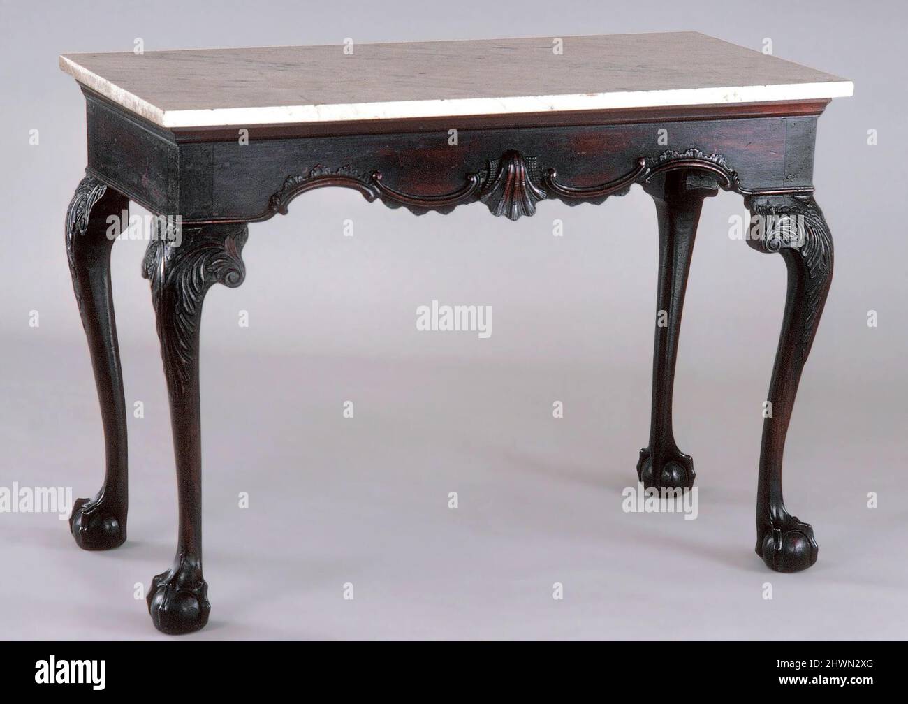 Pier table hi-res stock photography and images - Alamy