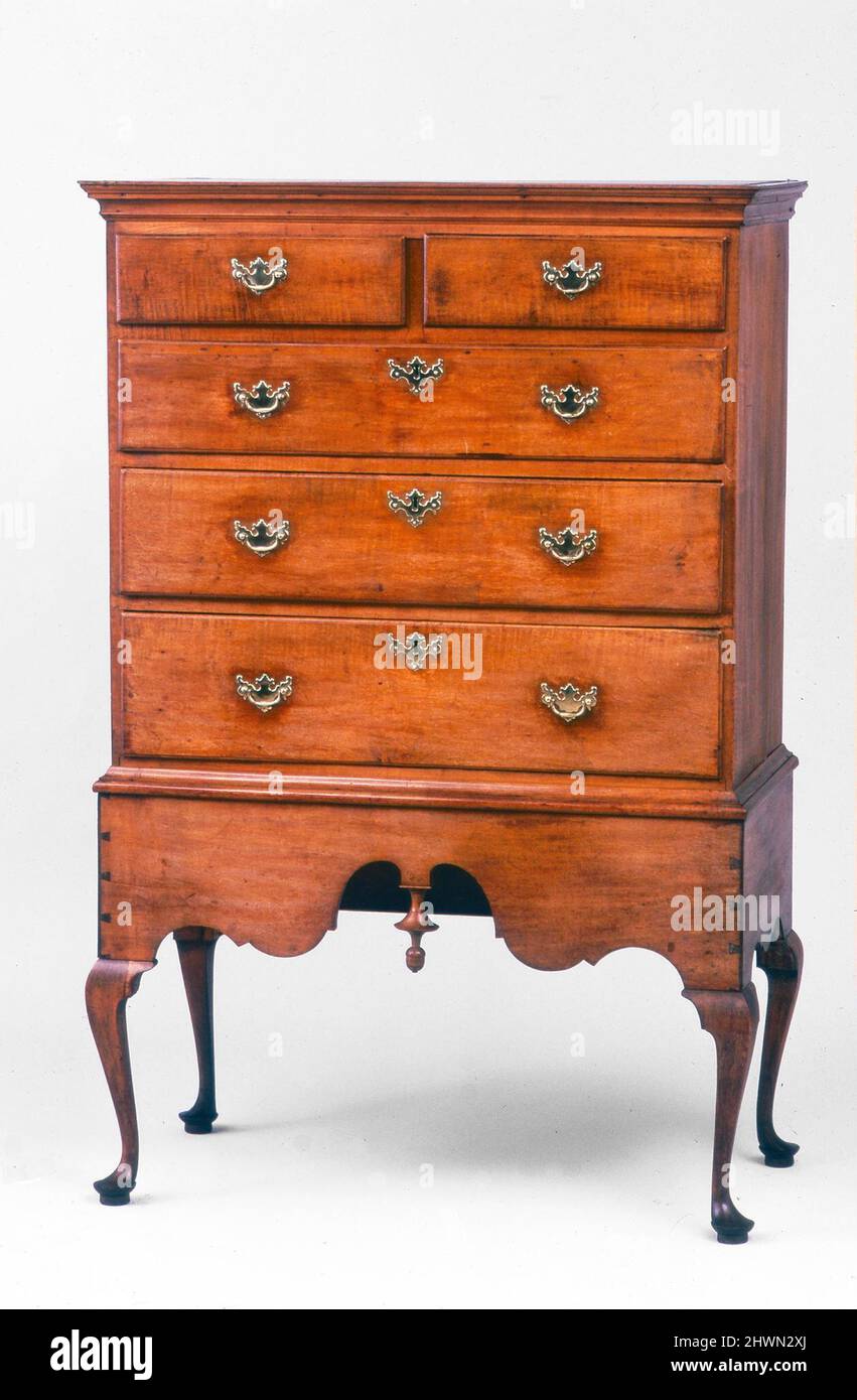 Chest frame hi-res stock photography and images - Alamy