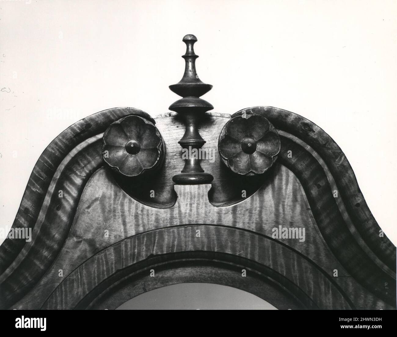 Tall Case Clock. Maker: Reuben Ingraham, ca. 1743–1811 Stock Photo - Alamy