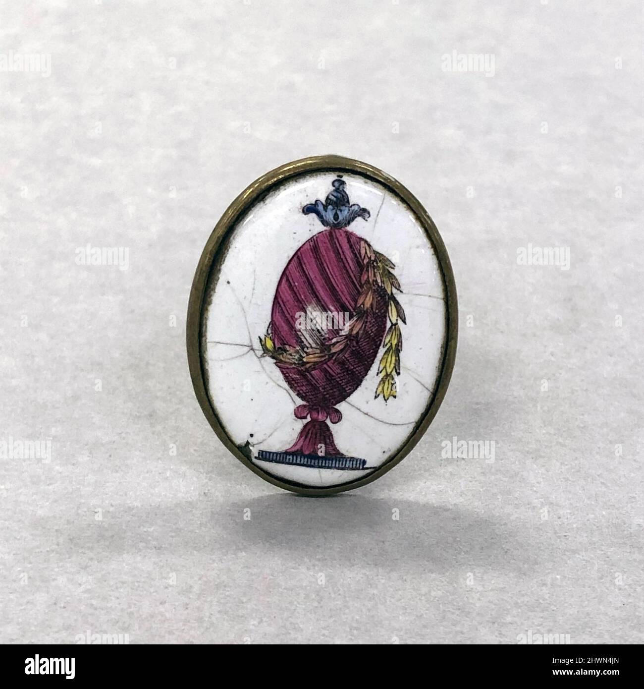 Cloak pin hi-res stock photography and images - Alamy