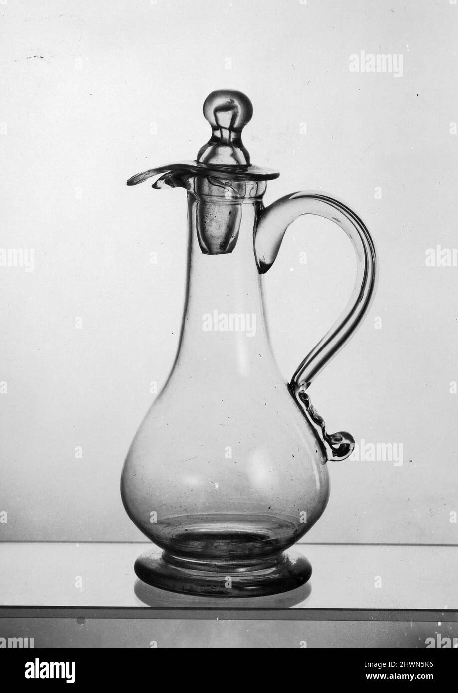 Antique cruet set hi-res stock photography and images - Alamy