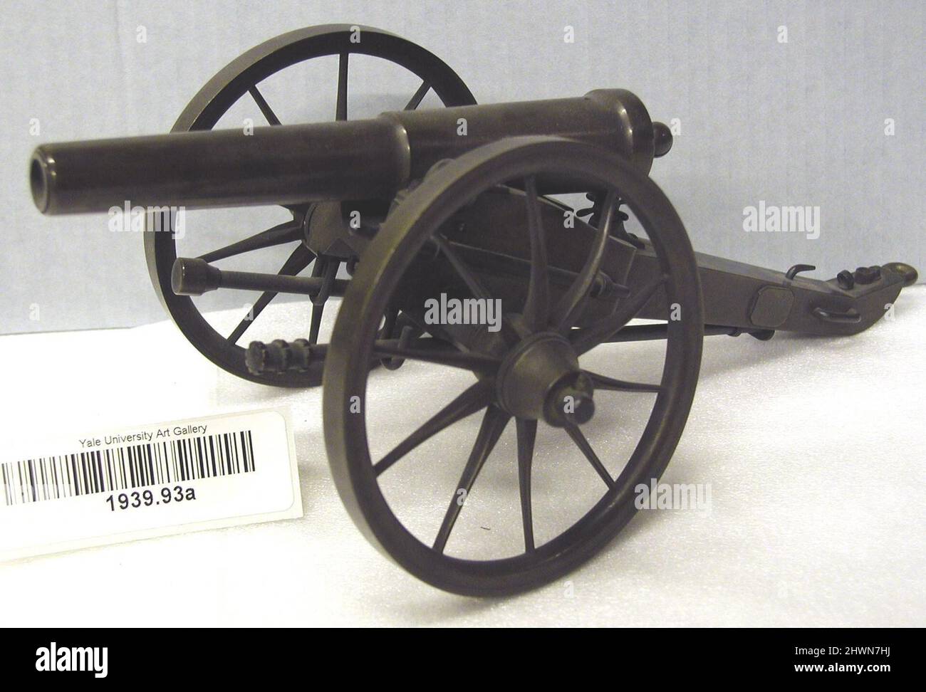 Gun caisson hi-res stock photography and images - Alamy