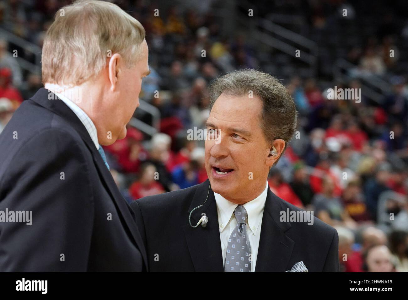 St. Louis, United States. 06th Mar, 2022. CBS broadcaster Kevin Harlan ...