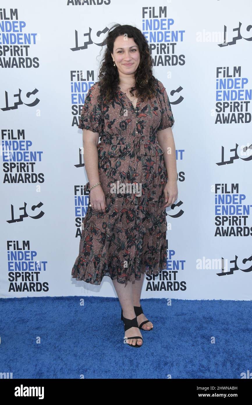 Lizzie Shapiro arrives at the 2022 Film Independent Spirit Awards held ...