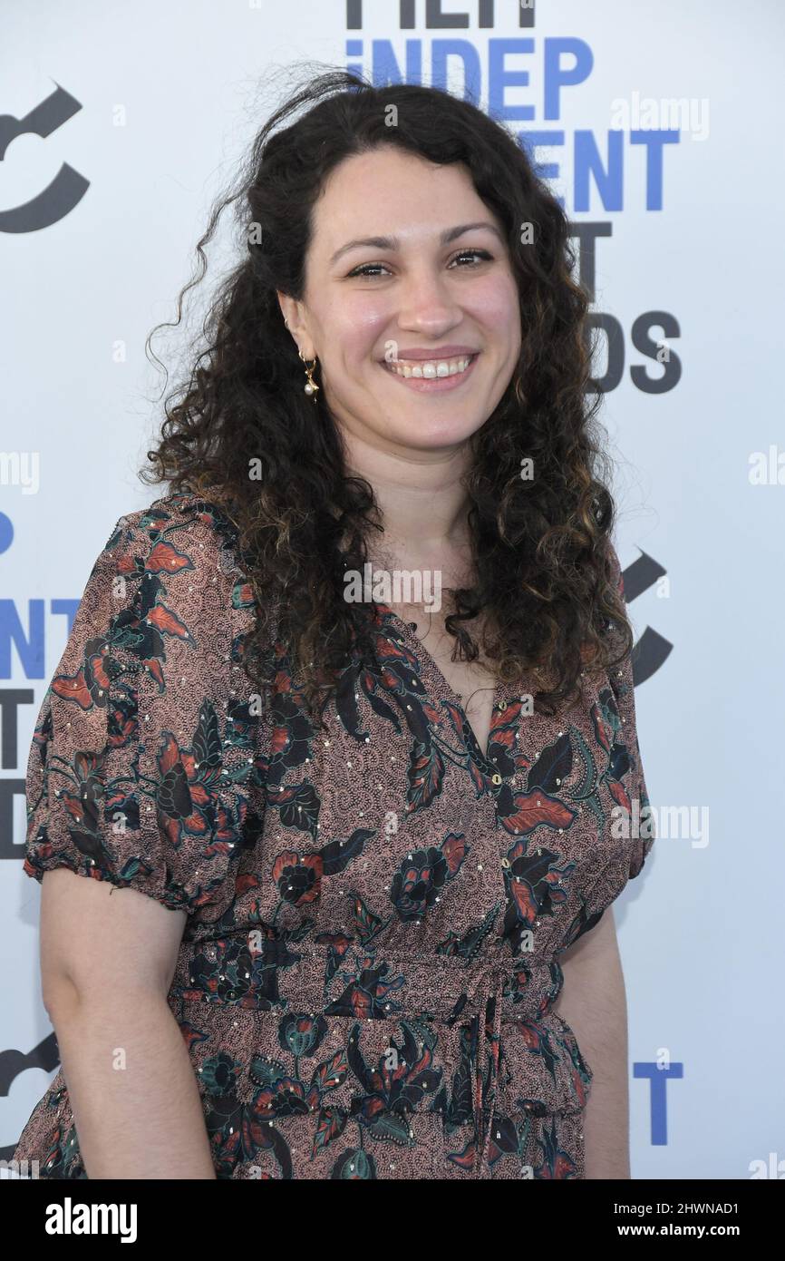 Lizzie Shapiro arrives at the 2022 Film Independent Spirit Awards held ...